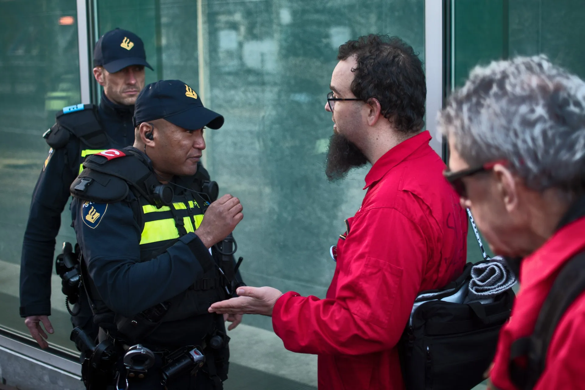 Na hoorzitting 'baksteenactivist' Olax opnieuw aangehouden: 'De ...