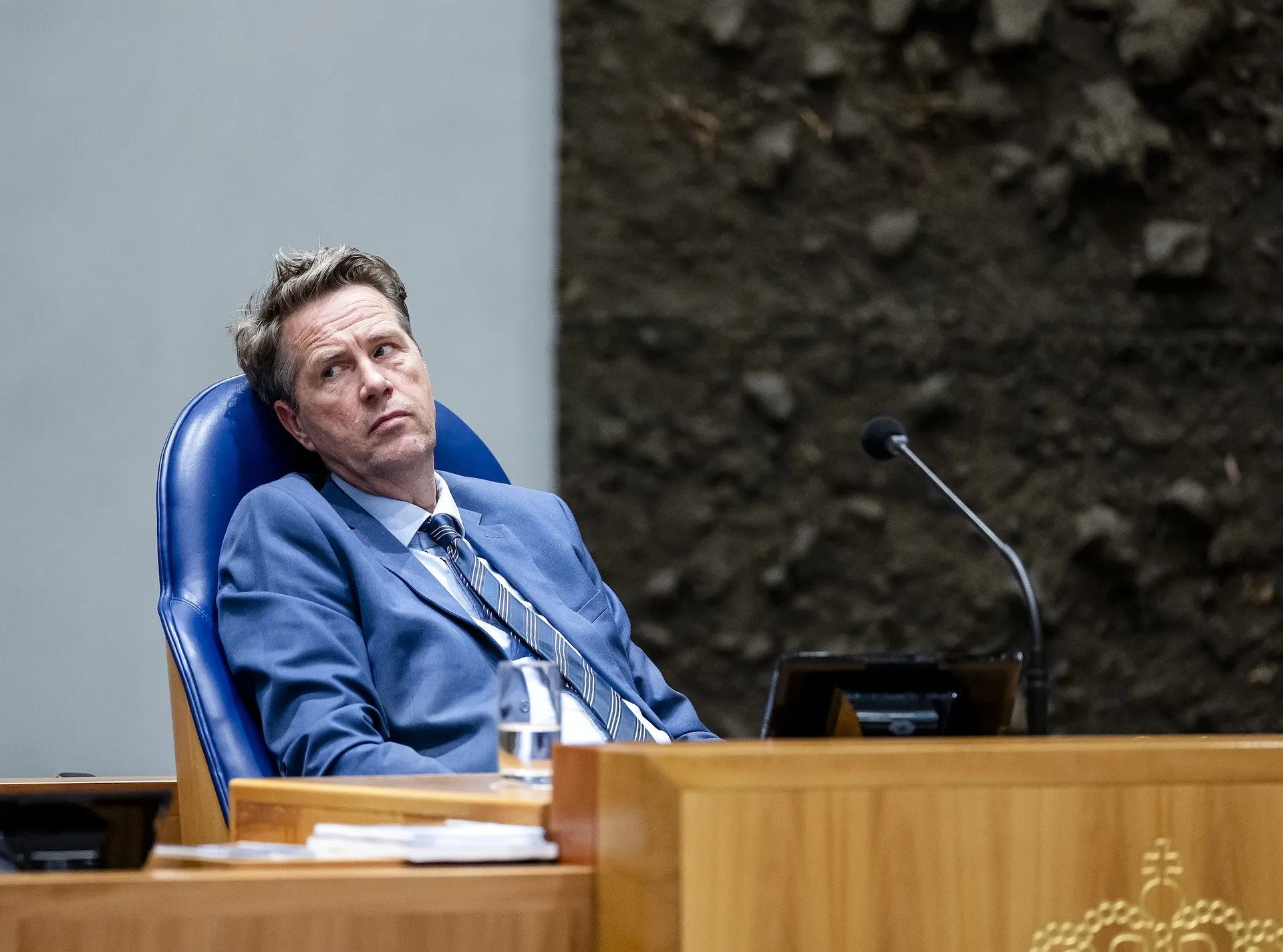 Waarom Bosma nooit meer Kamervoorzitter kan worden - Joop - BNNVARA
