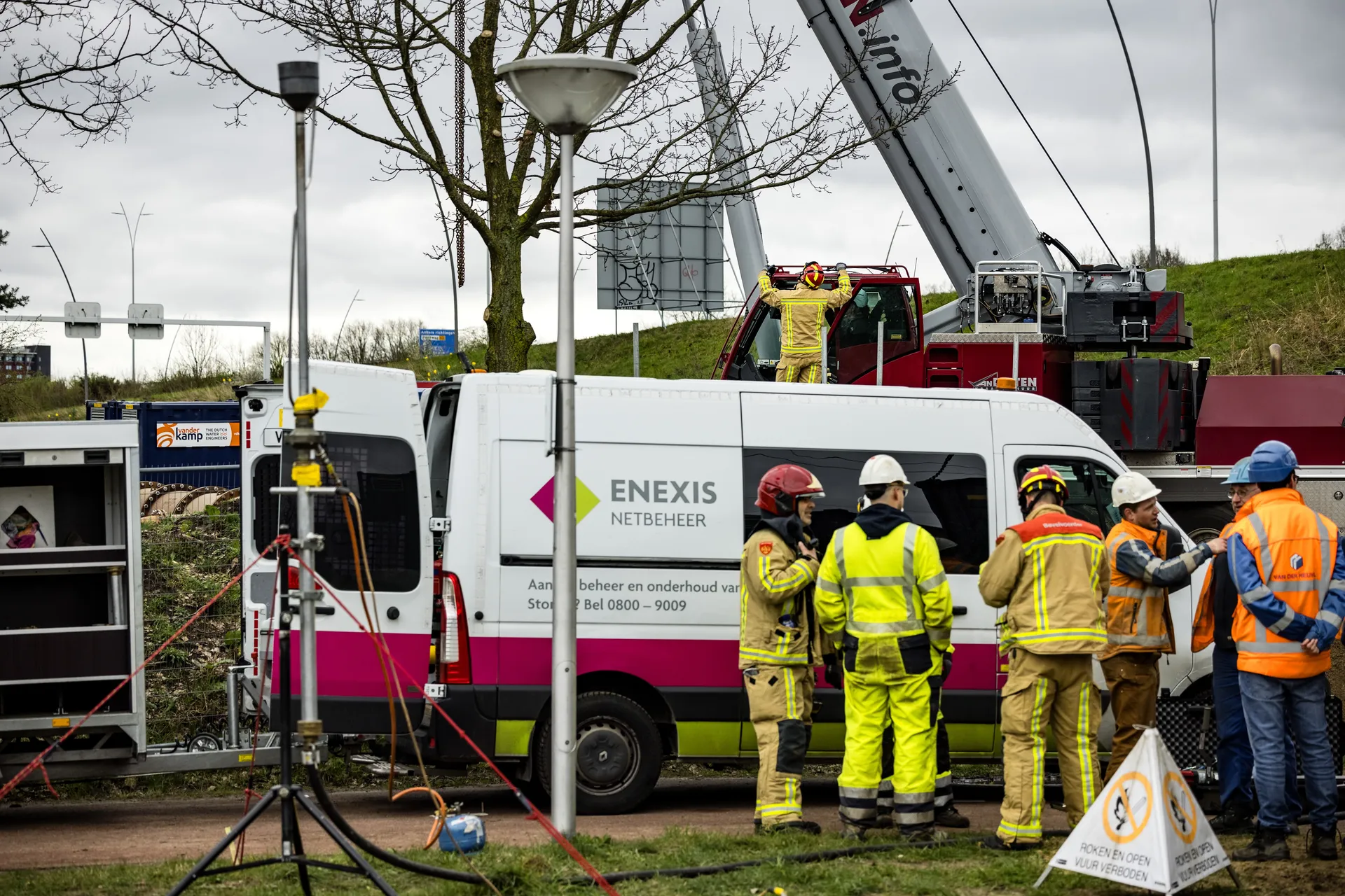 Het wordt tijd dat netbeheerder Enexis andere topmensen zoekt: bij hen ...