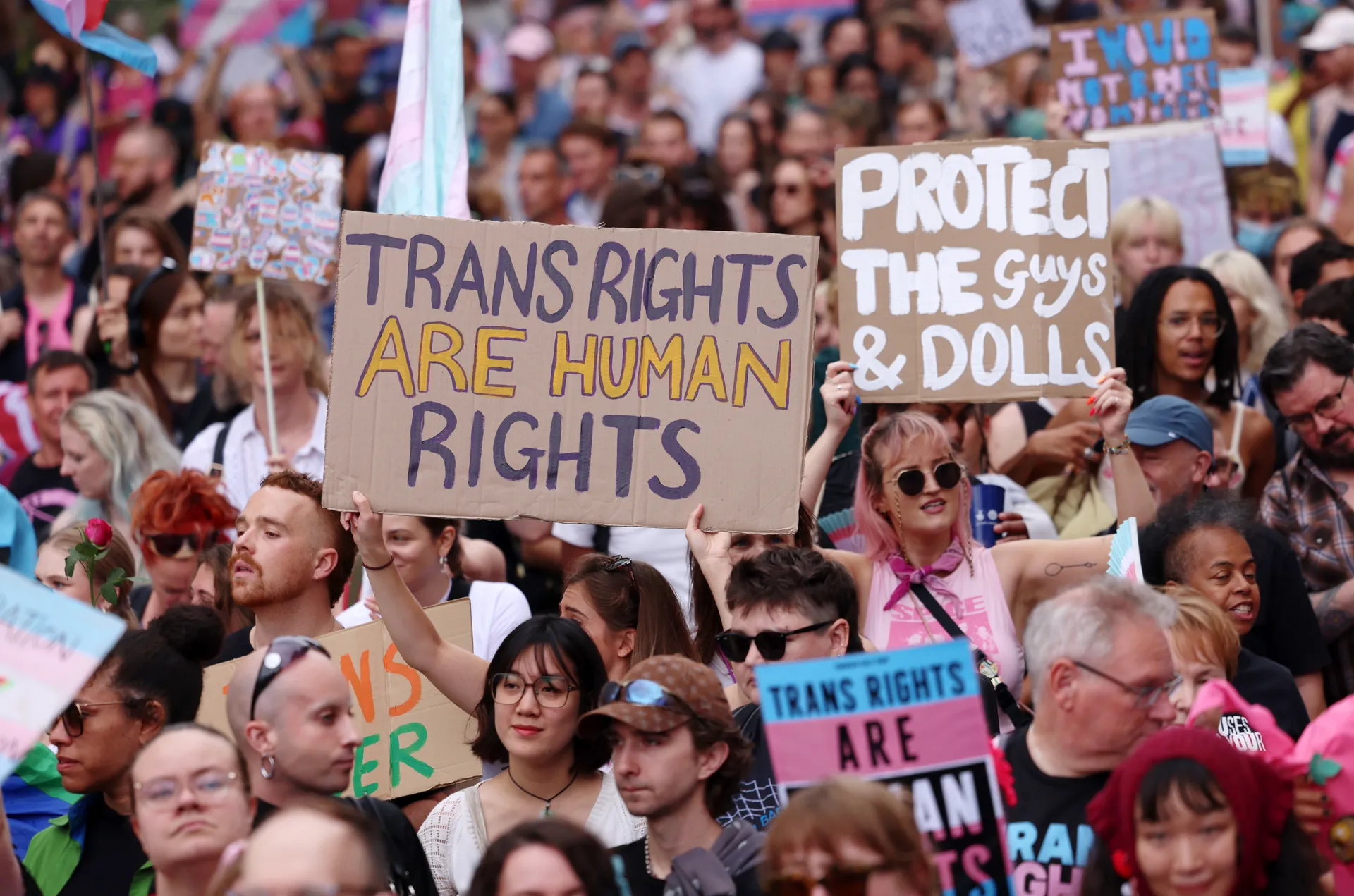 Linkshandig of trans, het gaat om menselijk verschil - Joop - BNNVARA