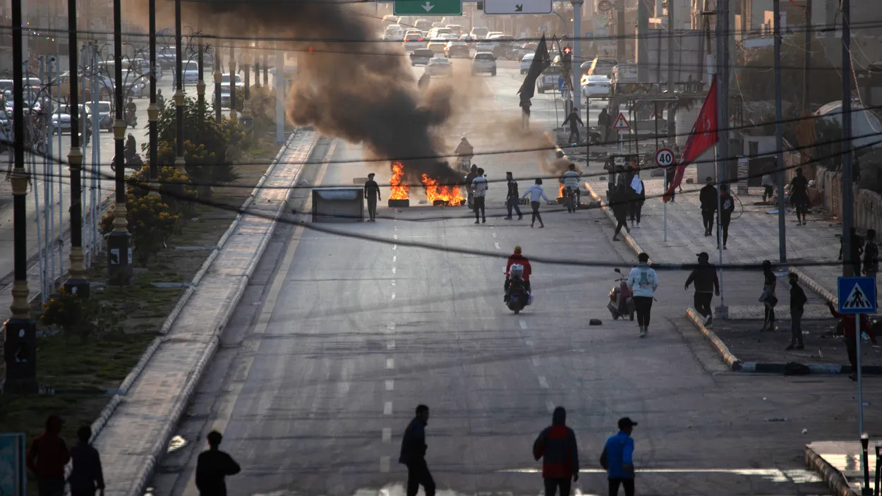 Iraans regime executeert demonstrant in het openbaar - Joop - BNNVARA