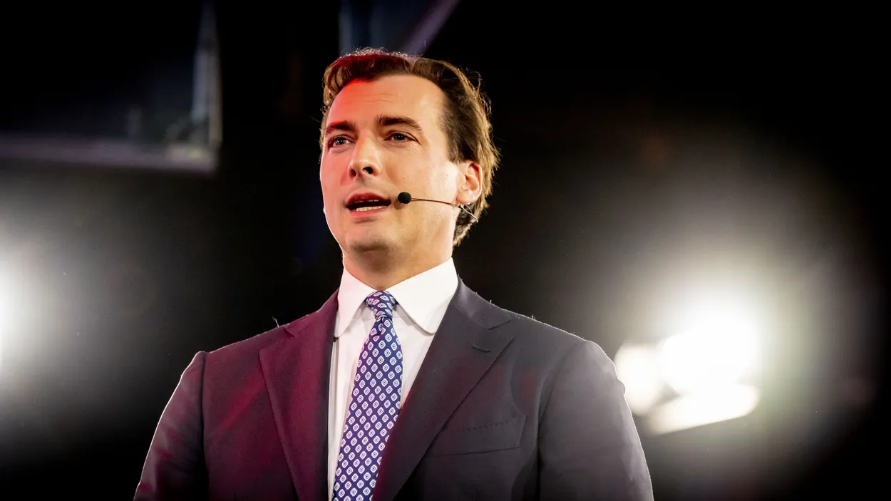 Wangedrag bij Forum: drankmisbruik, agressie en seksuele intimidatie ...