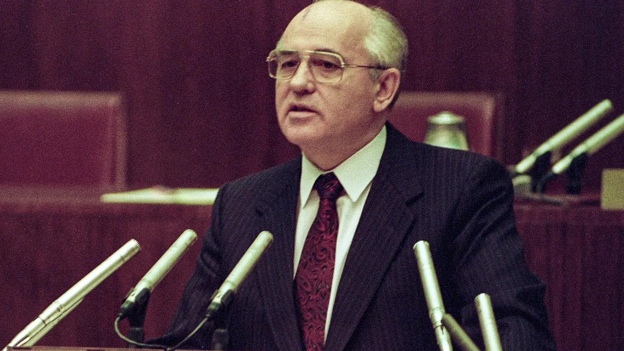 Michail Gorbatsjov, vredestichter en laatste president van de Sovjet ...