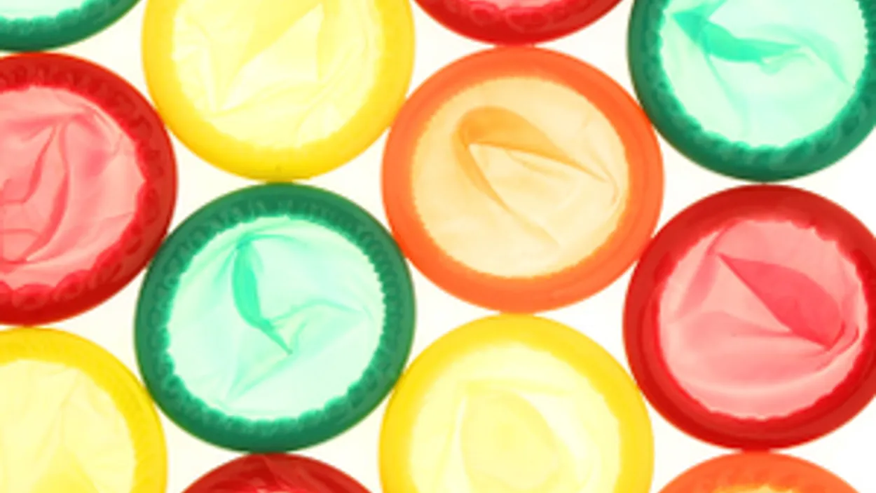 Ook te groot geschapen voor een condoom? - Joop - BNNVARA