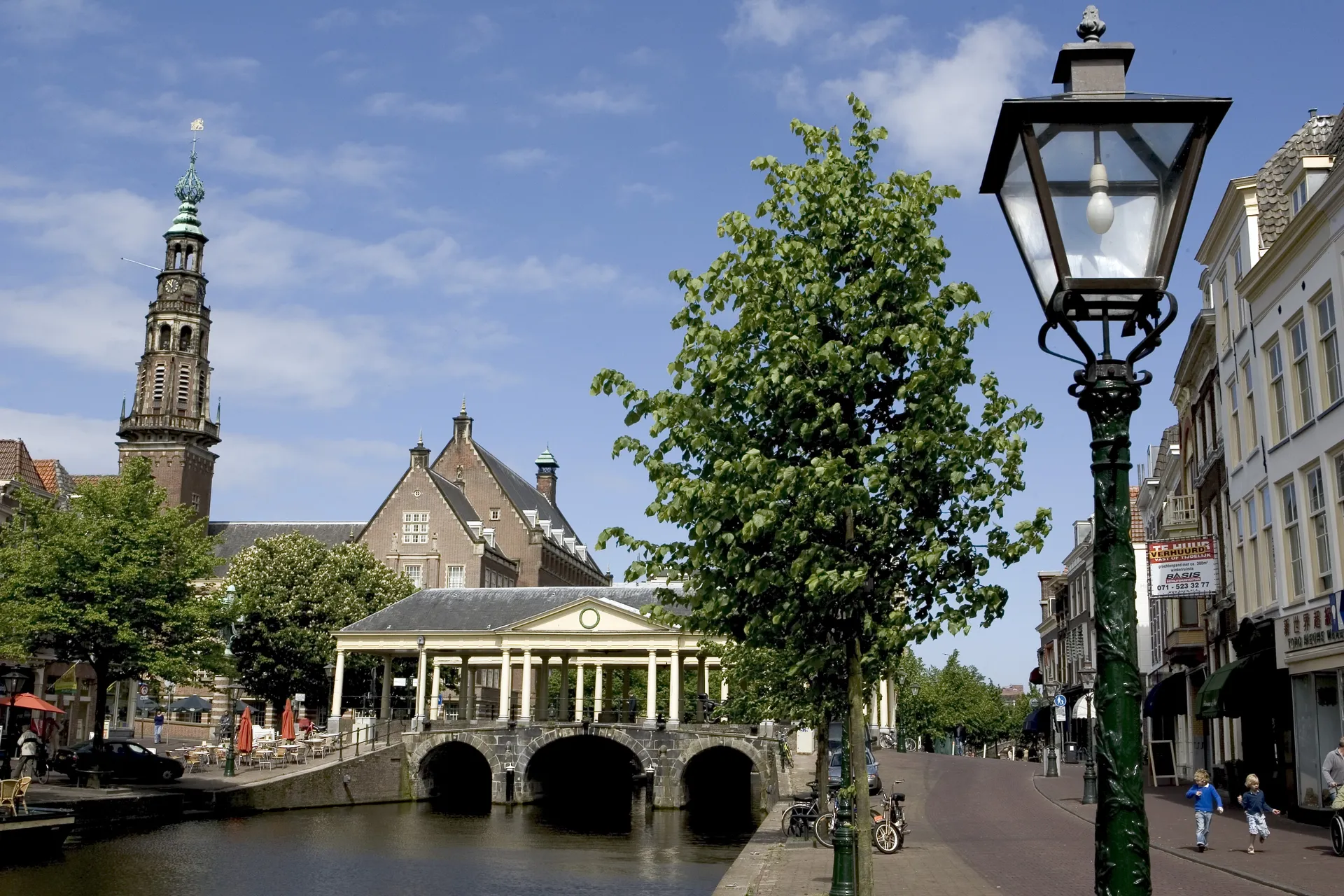 Leiden start onderzoek naar eigen rol in slavernijverleden - Joop - BNNVARA