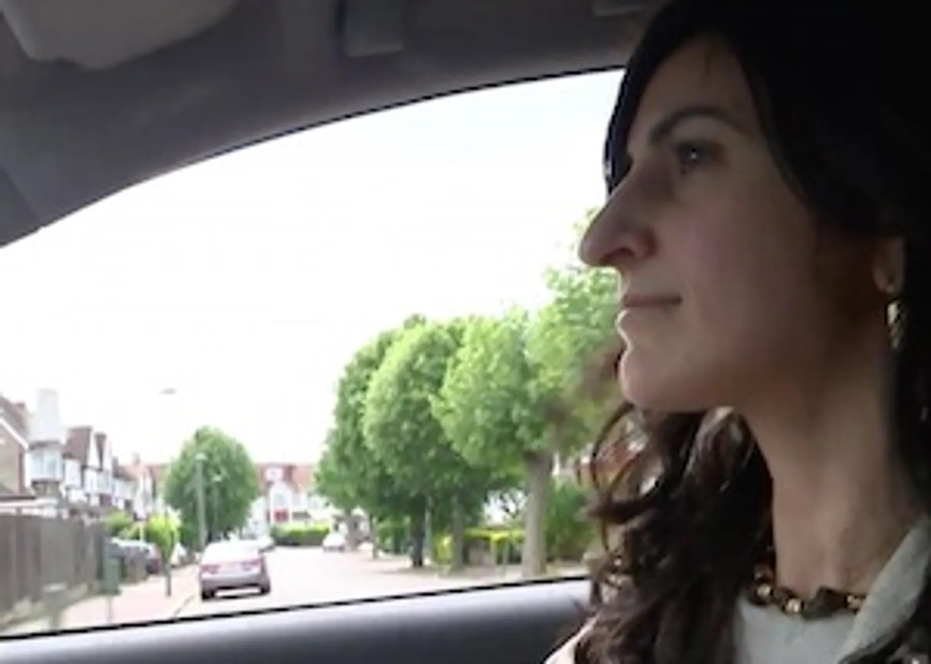 Religieuze scholen verbannen leerlingen waarvan moeders autorijden - Joop - BNNVARA