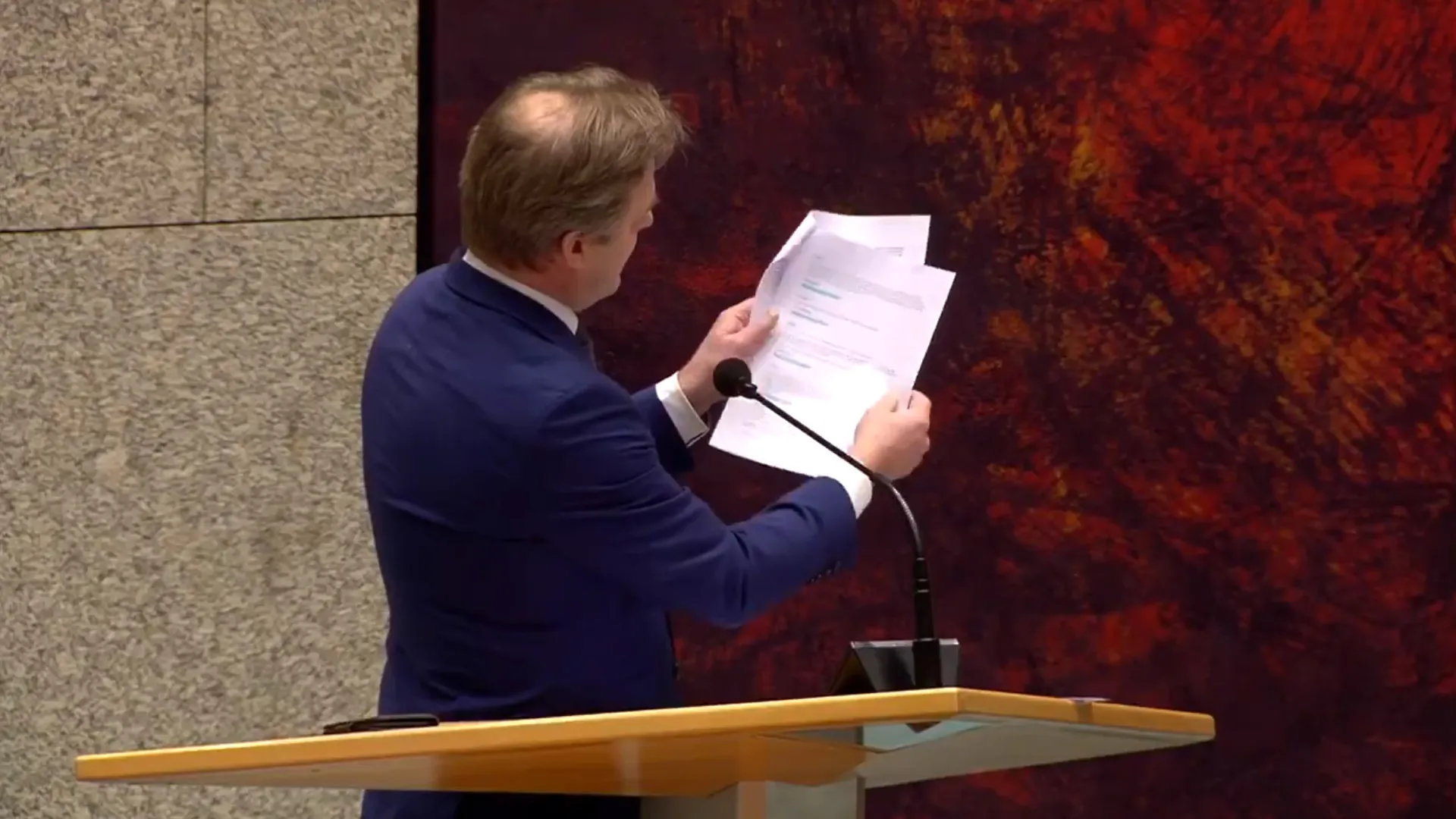 In de politieke arena weegt macht zwaarder dan integriteit - Joop - BNNVARA