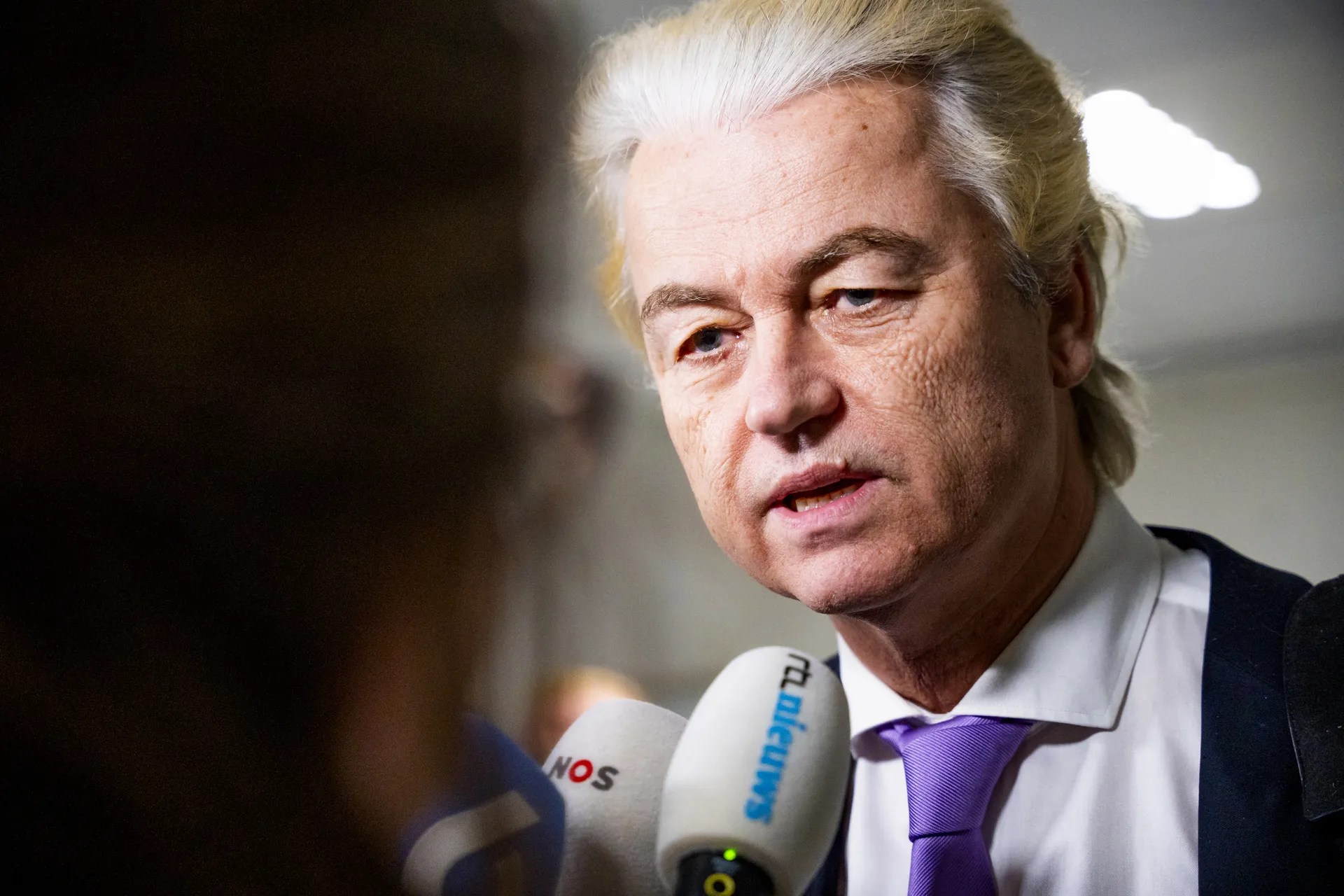 Een maand geleden wilde Geert Wilders de banden met Assad nog aanhalen ...